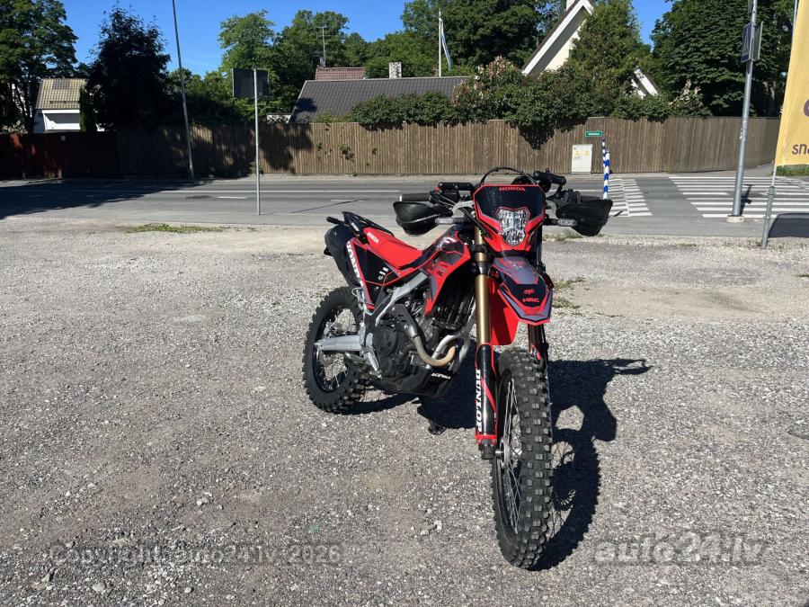 Хонда CRF 300 2025 в Таллин, объемом двигателя 0.29 л и пробегом 2 тыс. км за 5499 €, фото 3 на AUTOMOTO.COM.LV