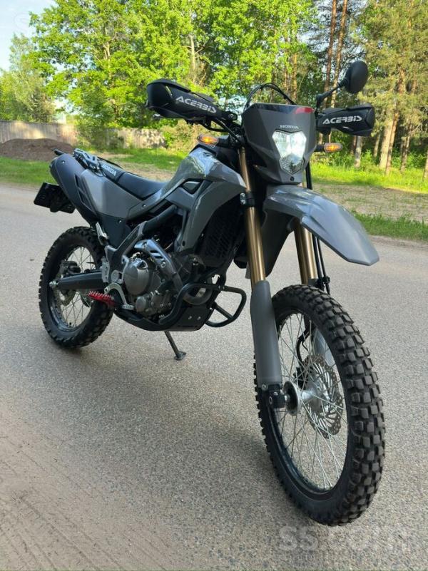 Honda CRF 300L 2025 Rīga, ar dzinēja tilpumu 0.30 L un nobraukumu 0 tūkst. km par 5900 €, foto 1 vietnē AUTOMOTO.COM.LV