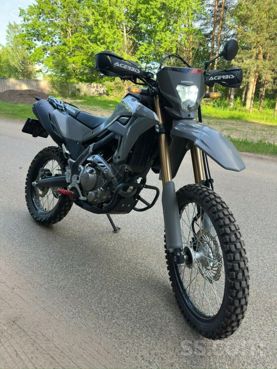 Honda CRF 300L 2025 Rīga, ar dzinēja tilpumu 0.30 L un nobraukumu 0 tūkst. km par 5900 €, foto 1 vietnē AUTOMOTO.COM.LV