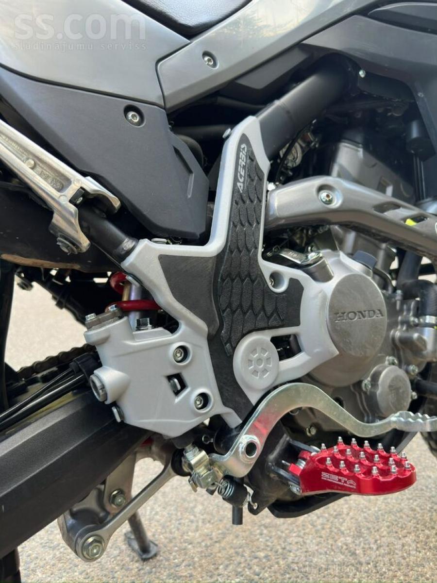 Honda CRF 300L 2025 Rīga, ar dzinēja tilpumu 0.30 L un nobraukumu 0 tūkst. km par 5900 €, foto 7 vietnē AUTOMOTO.COM.LV