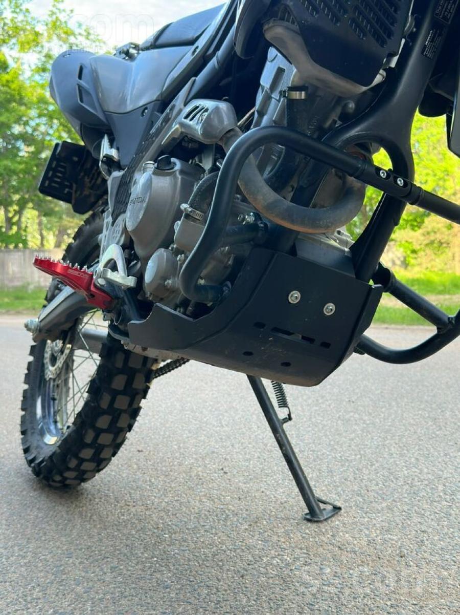 Honda CRF 300L 2025 Rīga, ar dzinēja tilpumu 0.30 L un nobraukumu 0 tūkst. km par 5900 €, foto 10 vietnē AUTOMOTO.COM.LV