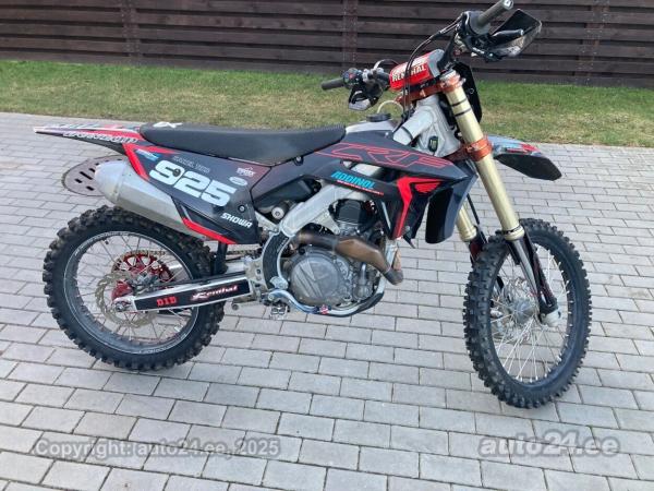 Honda CRF 450 2021 in Voru, with an engine capacity of 0.00 L and mileage of 0 thousand km for 3500 €, photo 3 on AUTOMOTO.COM.LV