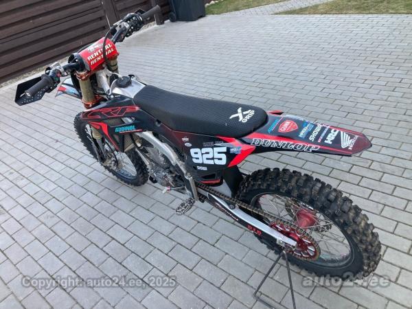 Honda CRF 450 2021 in Voru, with an engine capacity of 0.00 L and mileage of 0 thousand km for 3500 €, photo 6 on AUTOMOTO.COM.LV