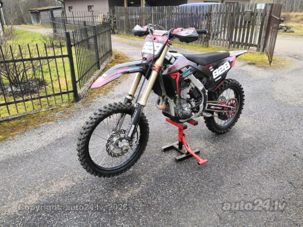Honda CRF 450 2021 in Parnu, with an engine capacity of 0.45 L and mileage of 164 thousand km for 3600 €, photo 1 on AUTOMOTO.COM.LV