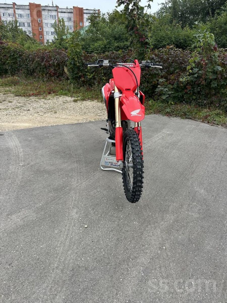 Honda CRF 450 2026 in Ogre, with an engine capacity of 0.45 L and mileage of 0 thousand km for 5500 €, photo 1 on AUTOMOTO.COM.LV