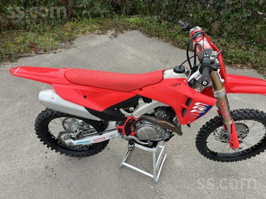 Honda CRF 450 2026 in Ogre, with an engine capacity of 0.45 L and mileage of 0 thousand km for 5500 €, photo 5 on AUTOMOTO.COM.LV