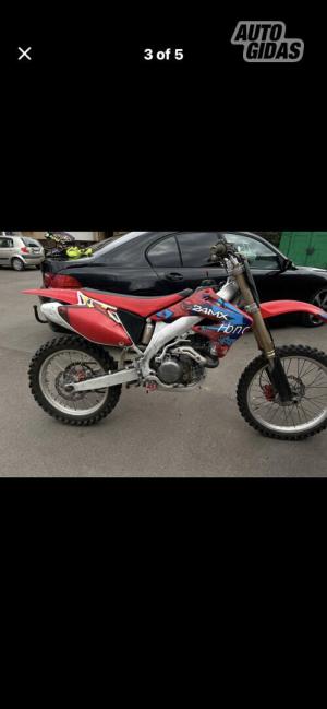 Honda CRF 450R 2005 in Telschi, with an engine capacity of 0.45 L and mileage of 0 thousand km for 2150 €, photo 3 on AUTOMOTO.COM.LV