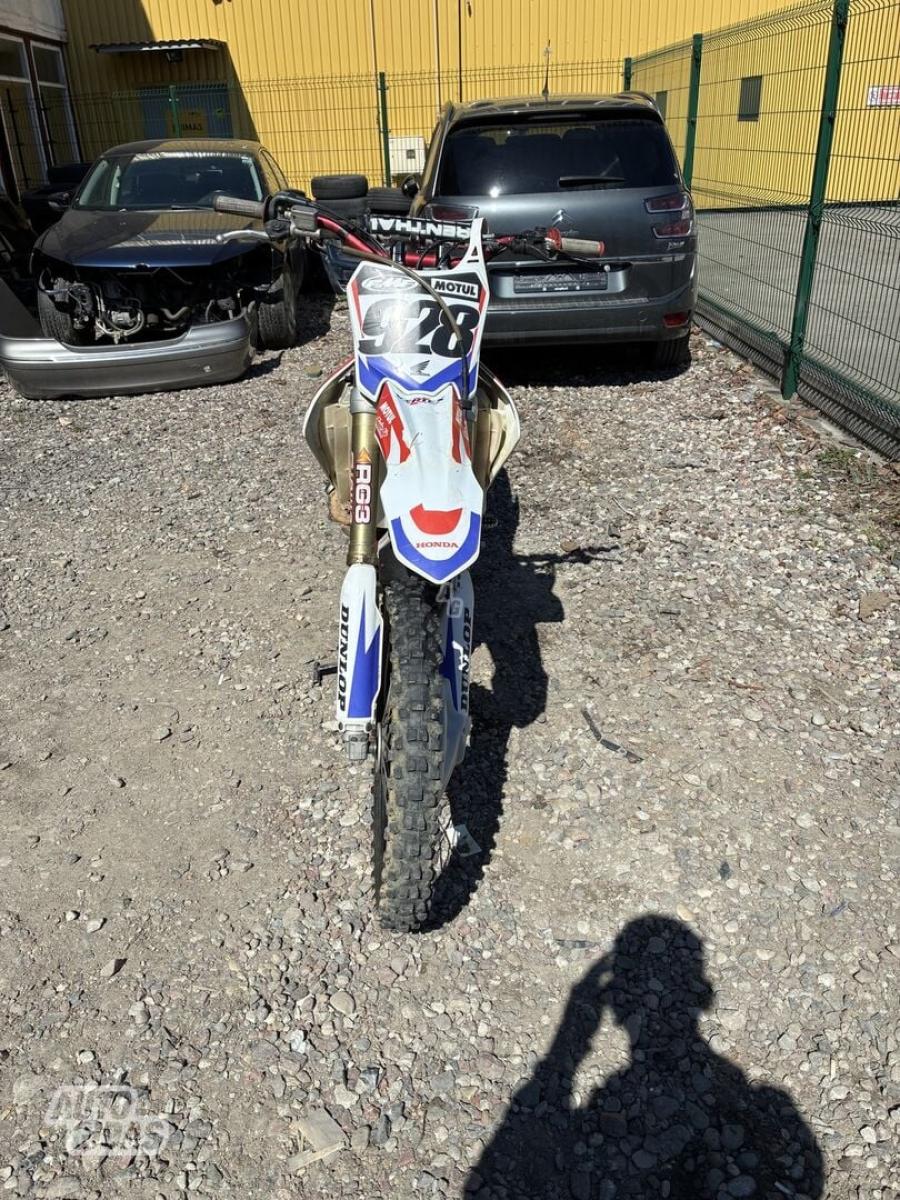 Honda CRF 450R 2007 in Alytus, with an engine capacity of 0.00 L and mileage of 0 thousand km for 1999 €, photo 7 on AUTOMOTO.COM.LV