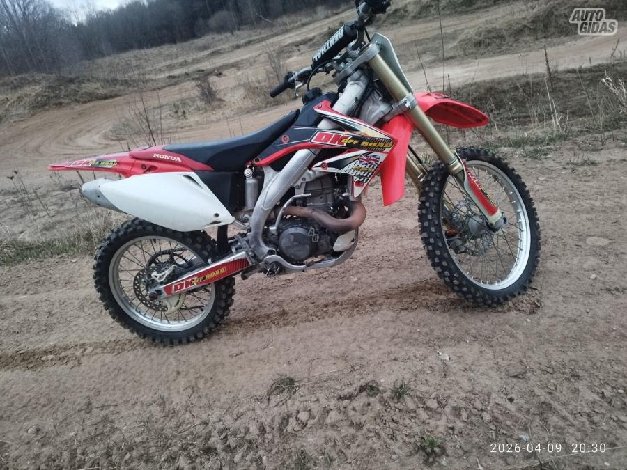 Honda CRF 450R 2008 Tauragė, ar dzinēja tilpumu 0.00 L un nobraukumu 0 tūkst. km par 1800 €, foto 1 vietnē AUTOMOTO.COM.LV