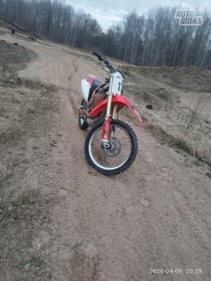 Honda CRF 450R 2008 Tauragė, ar dzinēja tilpumu 0.00 L un nobraukumu 0 tūkst. km par 1800 €, foto 3 vietnē AUTOMOTO.COM.LV
