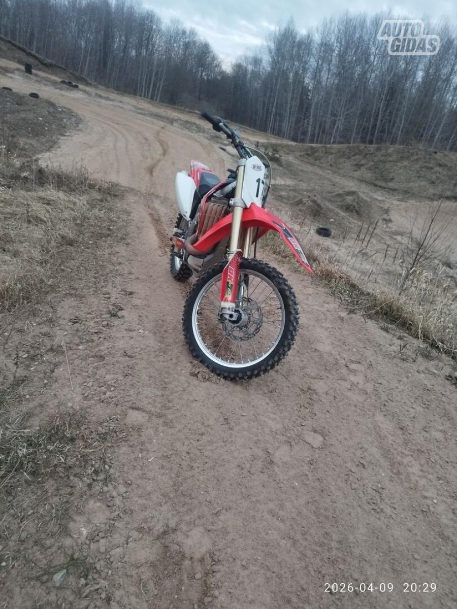 Honda CRF 450R 2008 Tauragė, ar dzinēja tilpumu 0.00 L un nobraukumu 0 tūkst. km par 1800 €, foto 3 vietnē AUTOMOTO.COM.LV