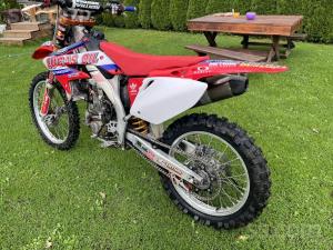 Хонда CRF 450R 2008 в Елгава, объемом двигателя 0.45 л и пробегом 0 тыс. км за 2200 €, фото 4 на AUTOMOTO.COM.LV