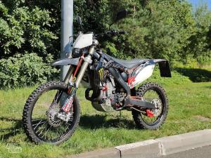 Хонда CRF 450R 2009 в Вильнюс, объемом двигателя 0.45 л и пробегом 0 тыс. км за 4999 €, фото  на AUTOMOTO.COM.LV