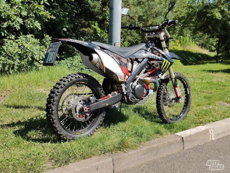 Хонда CRF 450R 2009 в Вильнюс, объемом двигателя 0.45 л и пробегом 0 тыс. км за 4999 €, фото 6 на AUTOMOTO.COM.LV