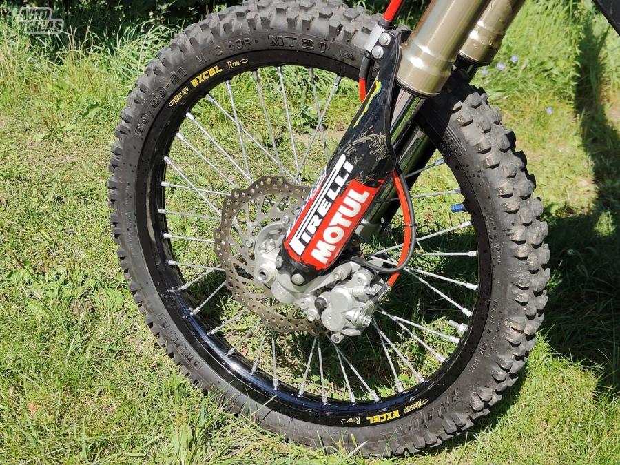 Хонда CRF 450R 2009 в Вильнюс, объемом двигателя 0.45 л и пробегом 0 тыс. км за 4999 €, фото 7 на AUTOMOTO.COM.LV