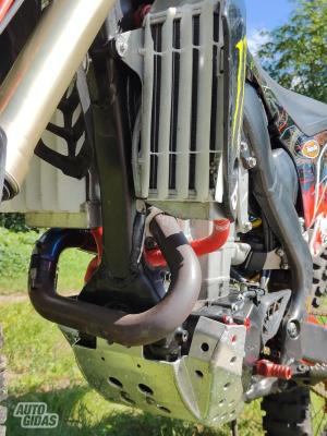 Хонда CRF 450R 2009 в Вильнюс, объемом двигателя 0.45 л и пробегом 0 тыс. км за 4999 €, фото 18 на AUTOMOTO.COM.LV