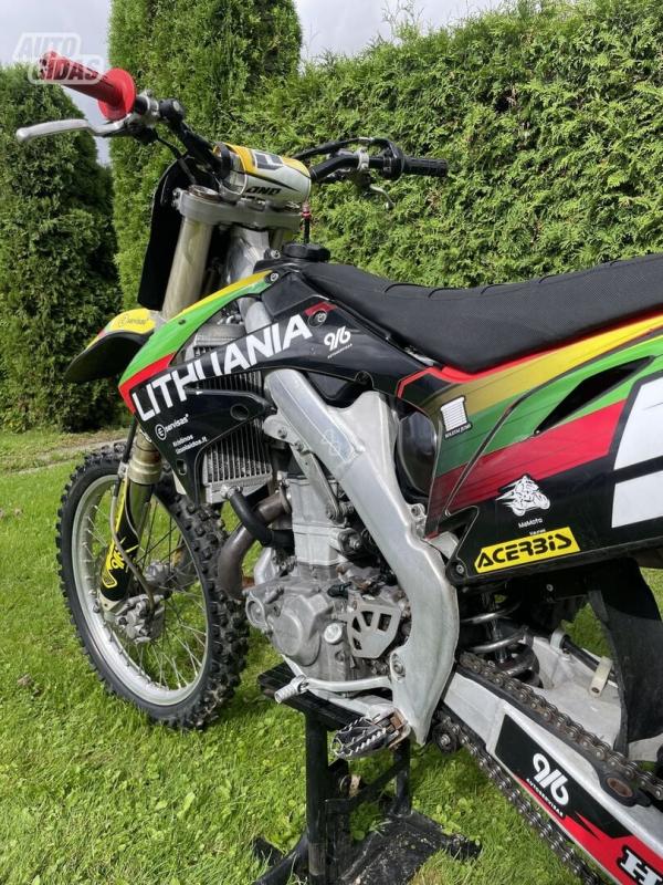 Хонда CRF 450R 2010 в Пасвалис, объемом двигателя 0.45 л и пробегом 0 тыс. км за 2200 €, фото 5 на AUTOMOTO.COM.LV