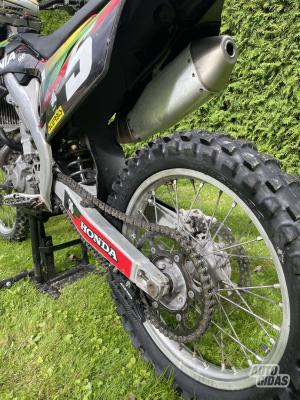 Honda CRF 450R 2010 in Pasvalys, with an engine capacity of 0.45 L and mileage of 0 thousand km for 2200 €, photo 6 on AUTOMOTO.COM.LV