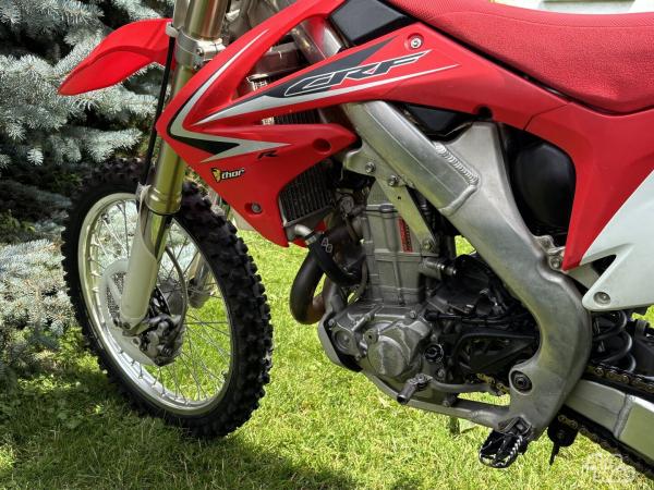 Honda CRF 450R 2011 in Kaunas, with an engine capacity of 0.00 L and mileage of 0 thousand km for 2200 €, photo 7 on AUTOMOTO.COM.LV