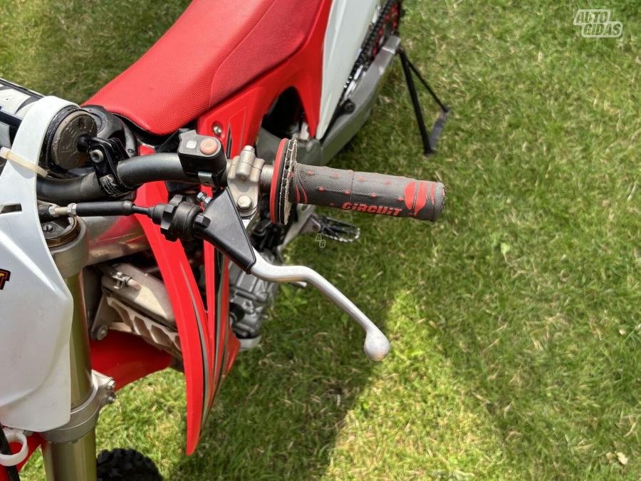 Honda CRF 450R 2011 in Kaunas, with an engine capacity of 0.00 L and mileage of 0 thousand km for 2200 €, photo 13 on AUTOMOTO.COM.LV