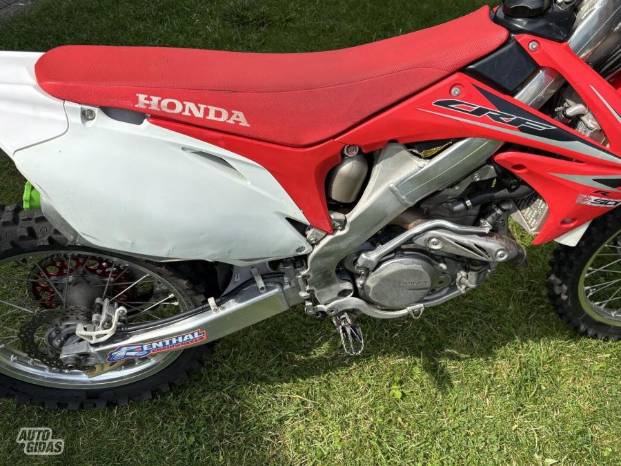 Honda CRF 450R 2011 in Kaunas, with an engine capacity of 0.00 L and mileage of 0 thousand km for 2200 €, photo 15 on AUTOMOTO.COM.LV