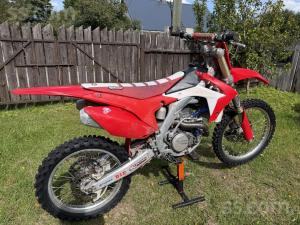 Honda CRF 450R 2013 in Ventspils, with an engine capacity of 0.45 L and mileage of 0 thousand km for 2100 €, photo 1 on AUTOMOTO.COM.LV