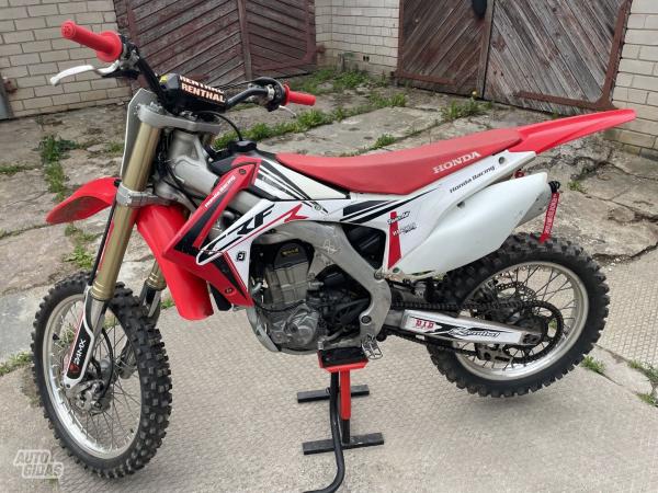 Honda CRF 450R 2015 in Kupiskis, with an engine capacity of 0.00 L and mileage of 0 thousand km for 2600 €, photo 1 on AUTOMOTO.COM.LV