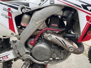 Honda CRF 450R 2015 in Kupiskis, with an engine capacity of 0.00 L and mileage of 0 thousand km for 2600 €, photo 6 on AUTOMOTO.COM.LV