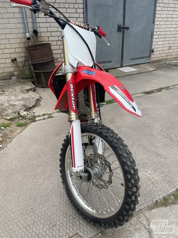 Honda CRF 450R 2015 in Kupiskis, with an engine capacity of 0.00 L and mileage of 0 thousand km for 2600 €, photo 7 on AUTOMOTO.COM.LV