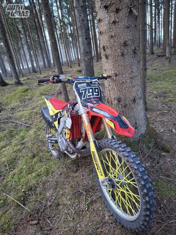 Honda CRF 450R 2016 in Kaunas, with an engine capacity of 0.00 L and mileage of 0 thousand km for 1800 €, photo 1 on AUTOMOTO.COM.LV
