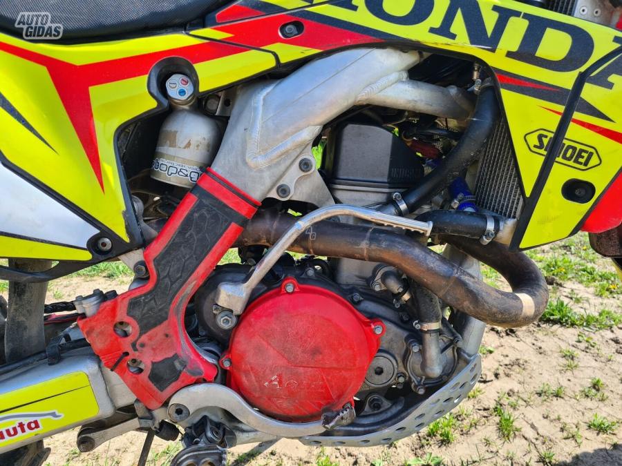 Хонда CRF 450R 2016 в Шилуте, объемом двигателя 0.45 л и пробегом 0 тыс. км за 2600 €, фото 10 на AUTOMOTO.COM.LV