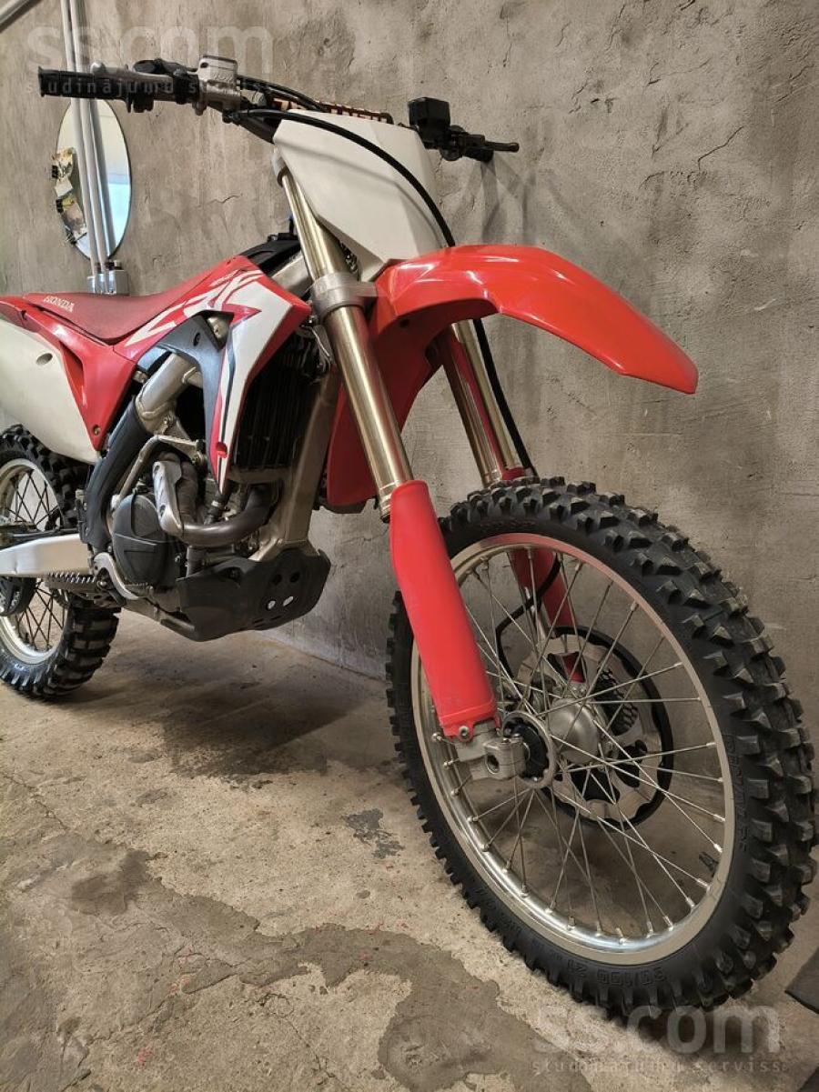 Honda CRF 450R 2017 Daugavpils, ar dzinēja tilpumu 0.45 L un nobraukumu 0 tūkst. km par 2500 €, foto 6 vietnē AUTOMOTO.COM.LV