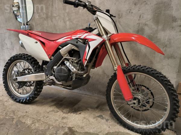 Honda CRF 450R 2017 Daugavpils, ar dzinēja tilpumu 0.45 L un nobraukumu 0 tūkst. km par 2500 €, foto 7 vietnē AUTOMOTO.COM.LV
