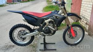 Honda CRF 450R 2017 in Daugavpils, with an engine capacity of 0.45 L and mileage of 0 thousand km for 2500 €, photo  on AUTOMOTO.COM.LV