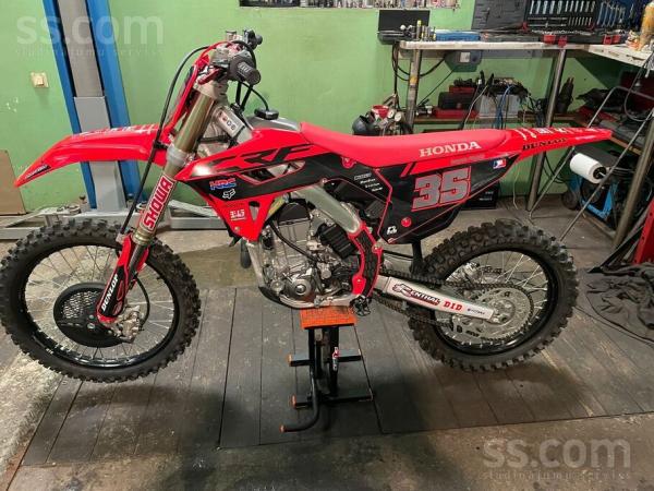 Honda CRF 450R 2022 in Valmiera, with an engine capacity of 0.45 L and mileage of 0 thousand km for 7700 €, photo 1 on AUTOMOTO.COM.LV