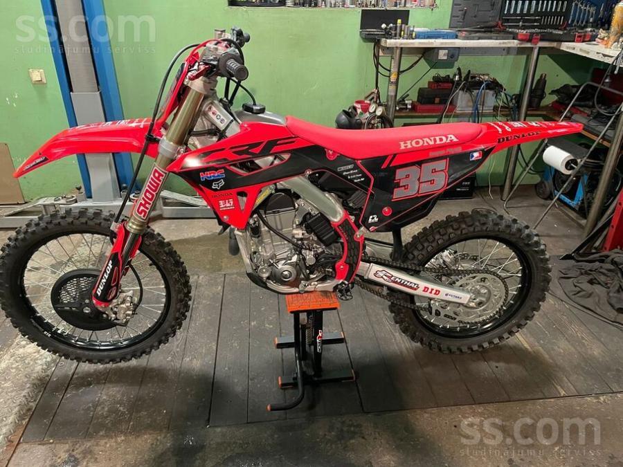Хонда CRF 450R 2022 в Валмиера, объемом двигателя 0.45 л и пробегом 0 тыс. км за 7500 €, фото 1 на AUTOMOTO.COM.LV