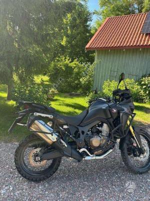 Black Honda CRF 2016 in Klaipeda, with an engine capacity of 1.00 L and mileage of 33 thousand km for 10500 €, photo 4 on AUTOMOTO.COM.LV