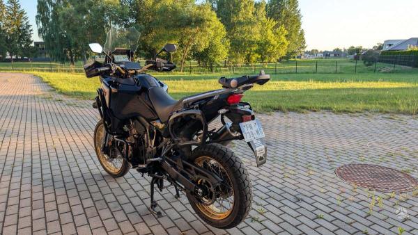Melns Honda CRF 2020 Tauragė, ar dzinēja tilpumu 1.10 L un nobraukumu 29 tūkst. km par 11500 €, foto 6 vietnē AUTOMOTO.COM.LV