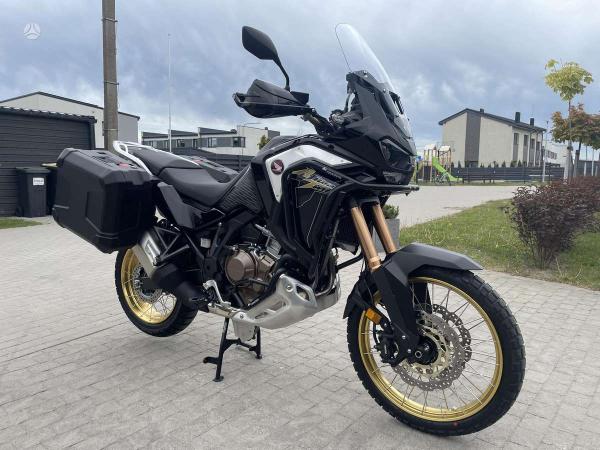 Melns Honda CRF 2021 Klaipėda, ar dzinēja tilpumu 1.10 L un nobraukumu 19 tūkst. km par 13500 €, foto 3 vietnē AUTOMOTO.COM.LV