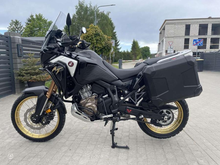 Черный Хонда CRF 2021 в Клайпеда, объемом двигателя 1.10 л и пробегом 19 тыс. км за 13500 €, фото 1 на AUTOMOTO.COM.LV