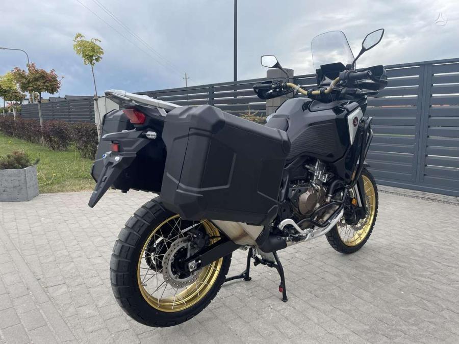 Черный Хонда CRF 2021 в Клайпеда, объемом двигателя 1.10 л и пробегом 19 тыс. км за 13500 €, фото 7 на AUTOMOTO.COM.LV