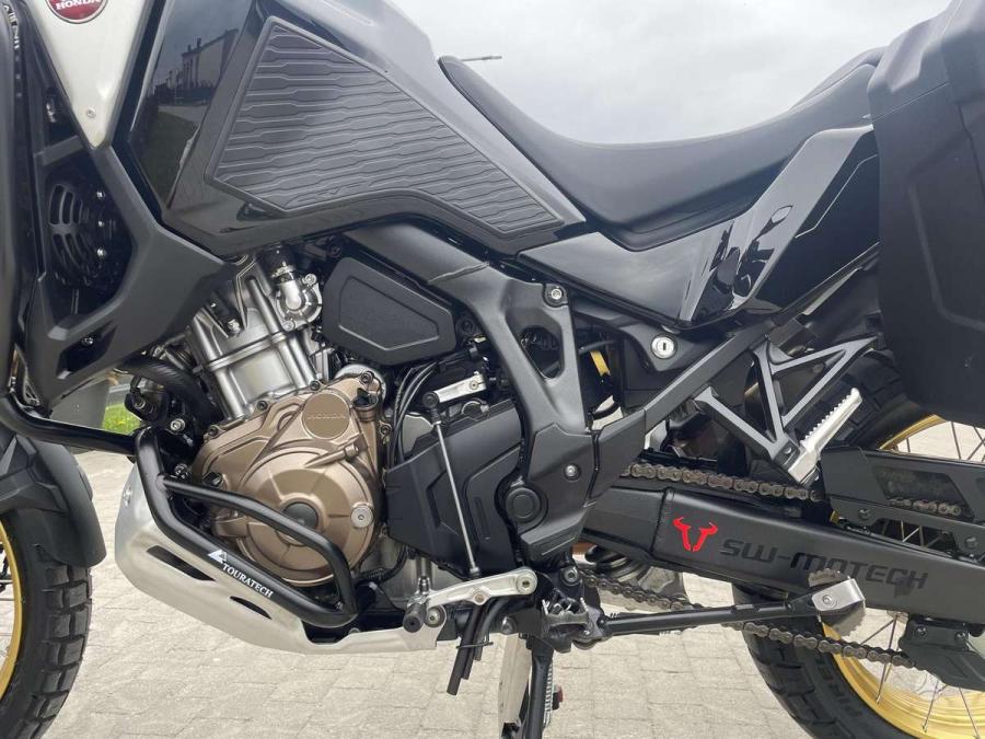 Черный Хонда CRF 2021 в Клайпеда, объемом двигателя 1.10 л и пробегом 19 тыс. км за 13500 €, фото 11 на AUTOMOTO.COM.LV
