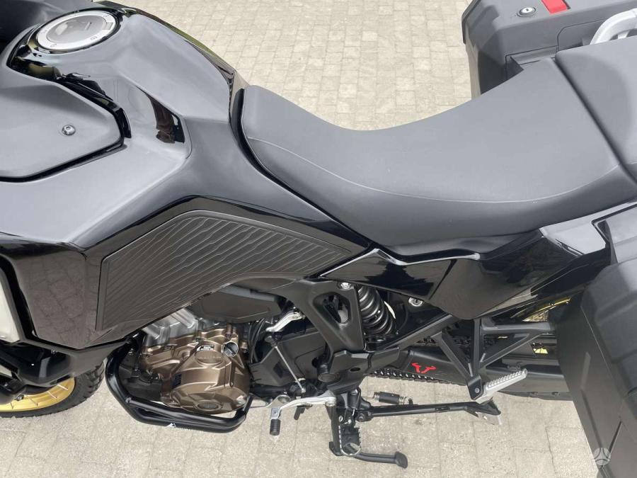 Черный Хонда CRF 2021 в Клайпеда, объемом двигателя 1.10 л и пробегом 19 тыс. км за 13500 €, фото 23 на AUTOMOTO.COM.LV