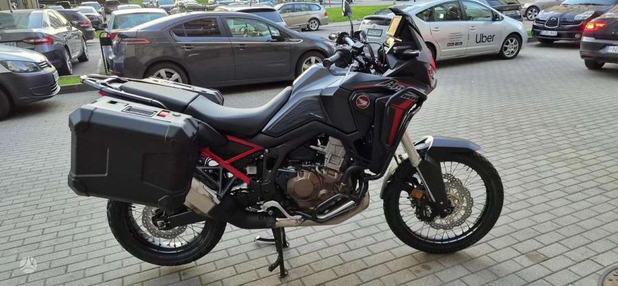 Черный Хонда CRF 2021 в Вильнюс, объемом двигателя 1.10 л и пробегом 19 тыс. км за 9600 €, фото 4 на AUTOMOTO.COM.LV