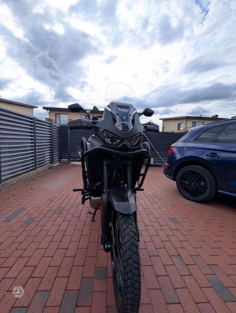 Melns Honda CRF 2022 Kauņa, ar dzinēja tilpumu 1.10 L un nobraukumu 13 tūkst. km par 13000 €, foto 1 vietnē AUTOMOTO.COM.LV