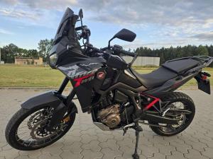 Black Honda CRF 2025 in Vilnius, with an engine capacity of 1.10 L and mileage of 5 thousand km for 14000 €, photo 4 on AUTOMOTO.COM.LV