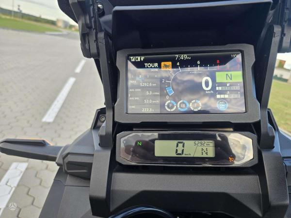 Черный Хонда CRF 2025 в Вильнюс, объемом двигателя 1.10 л и пробегом 5 тыс. км за 14000 €, фото 7 на AUTOMOTO.COM.LV