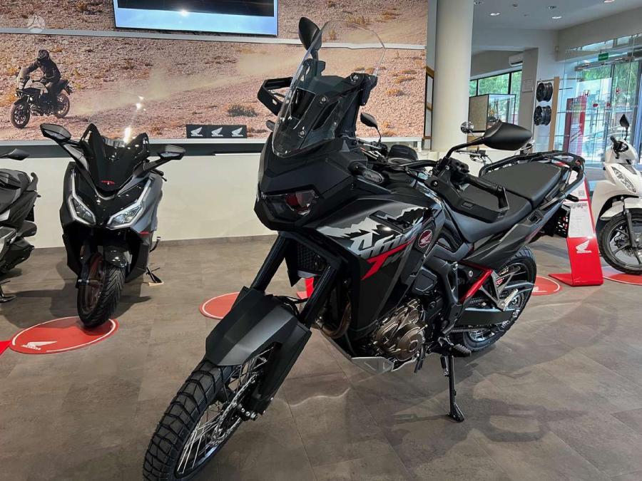 Black Honda CRF 2026 in Vilnius, with an engine capacity of 1.10 L and mileage of 0 thousand km for 16190 €, photo 2 on AUTOMOTO.COM.LV