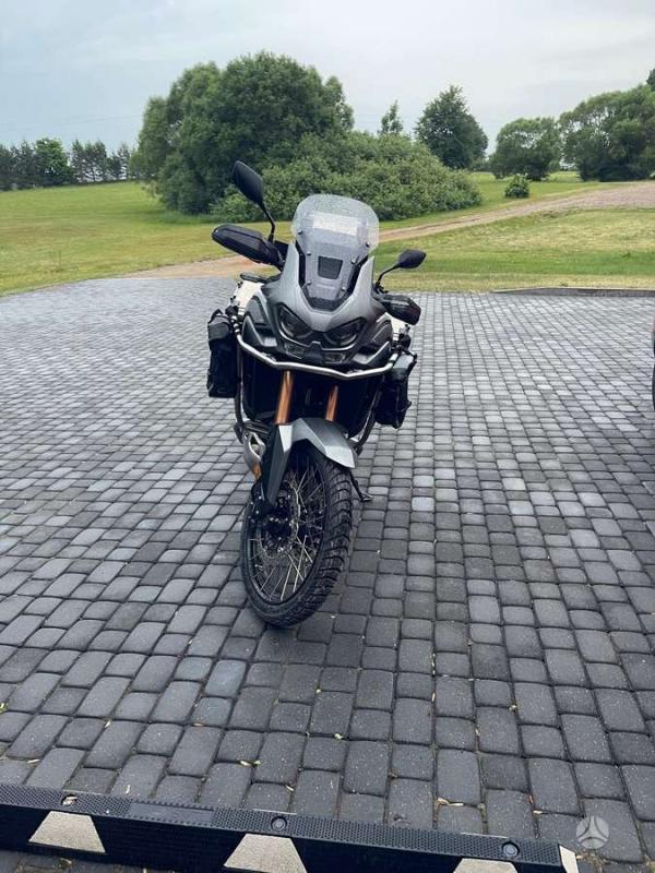 Grey Honda CRF 2023 in Vilnius, with an engine capacity of 0.00 L and mileage of 13 thousand km for 16990 €, photo 1 on AUTOMOTO.COM.LV