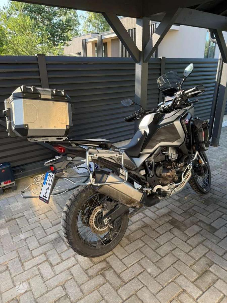 Grey Honda CRF 2023 in Vilnius, with an engine capacity of 0.00 L and mileage of 13 thousand km for 16990 €, photo 4 on AUTOMOTO.COM.LV
